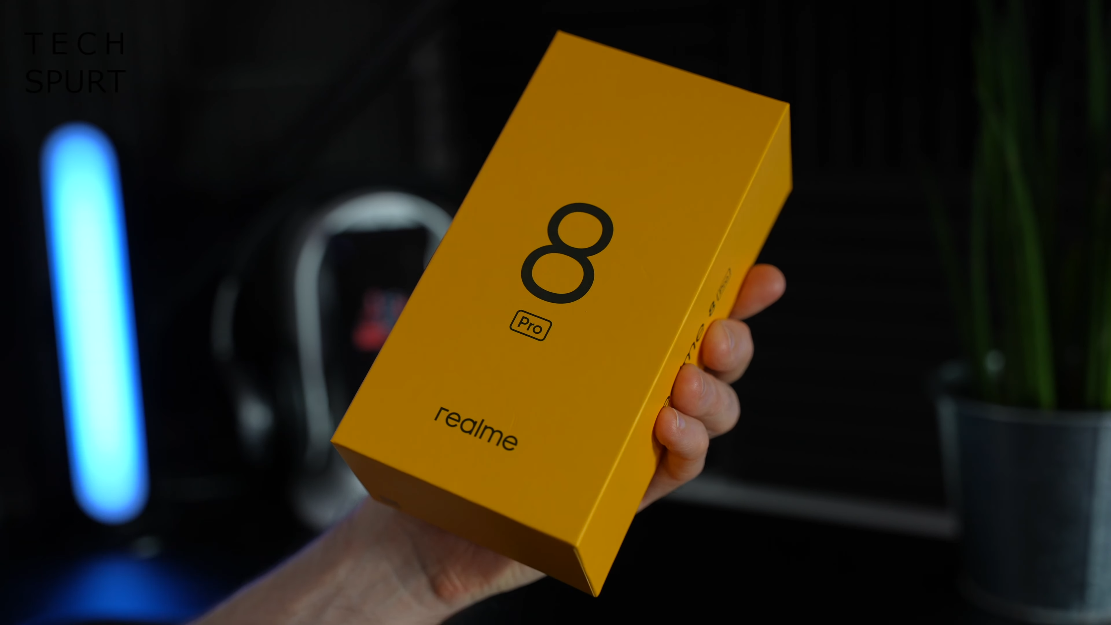 Realme 8 Pro unboxing surfaces online, reveals design and retail box ...