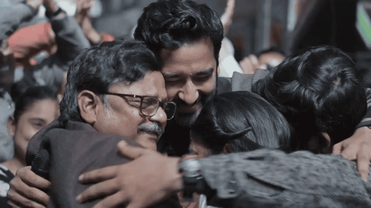 'Ghar Waapsi' Review: An Endearing, Relatable Heart-Warming Family ...