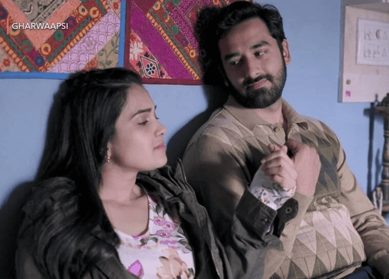 'Ghar Waapsi' Review: An Endearing, Relatable Heart-Warming Family ...