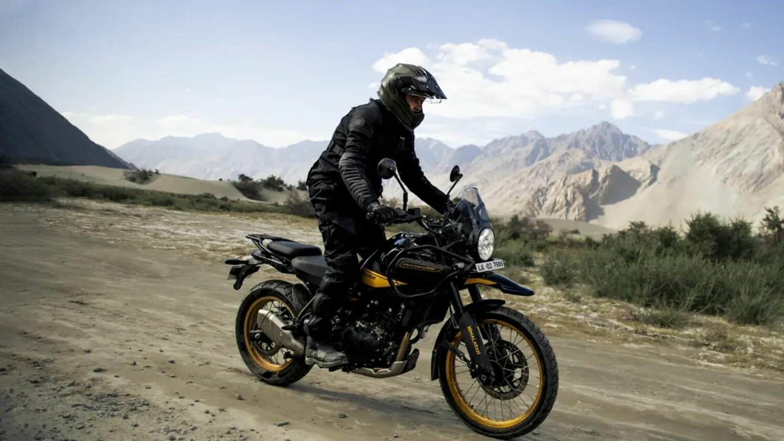 Royal Enfield Himalayan 452 Breaks Cover, Here's Everything You Need To ...